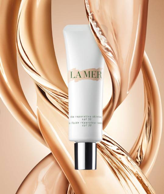 La Mer The Reparative Skin Tint SPF 30 - Uroda - Kobieta