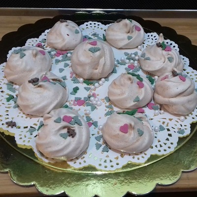 Málnás habcsók recept