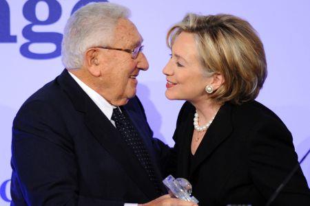 Clinton i Kissinger - dyrygenci i soliści - Świat - Newsweek.pl
