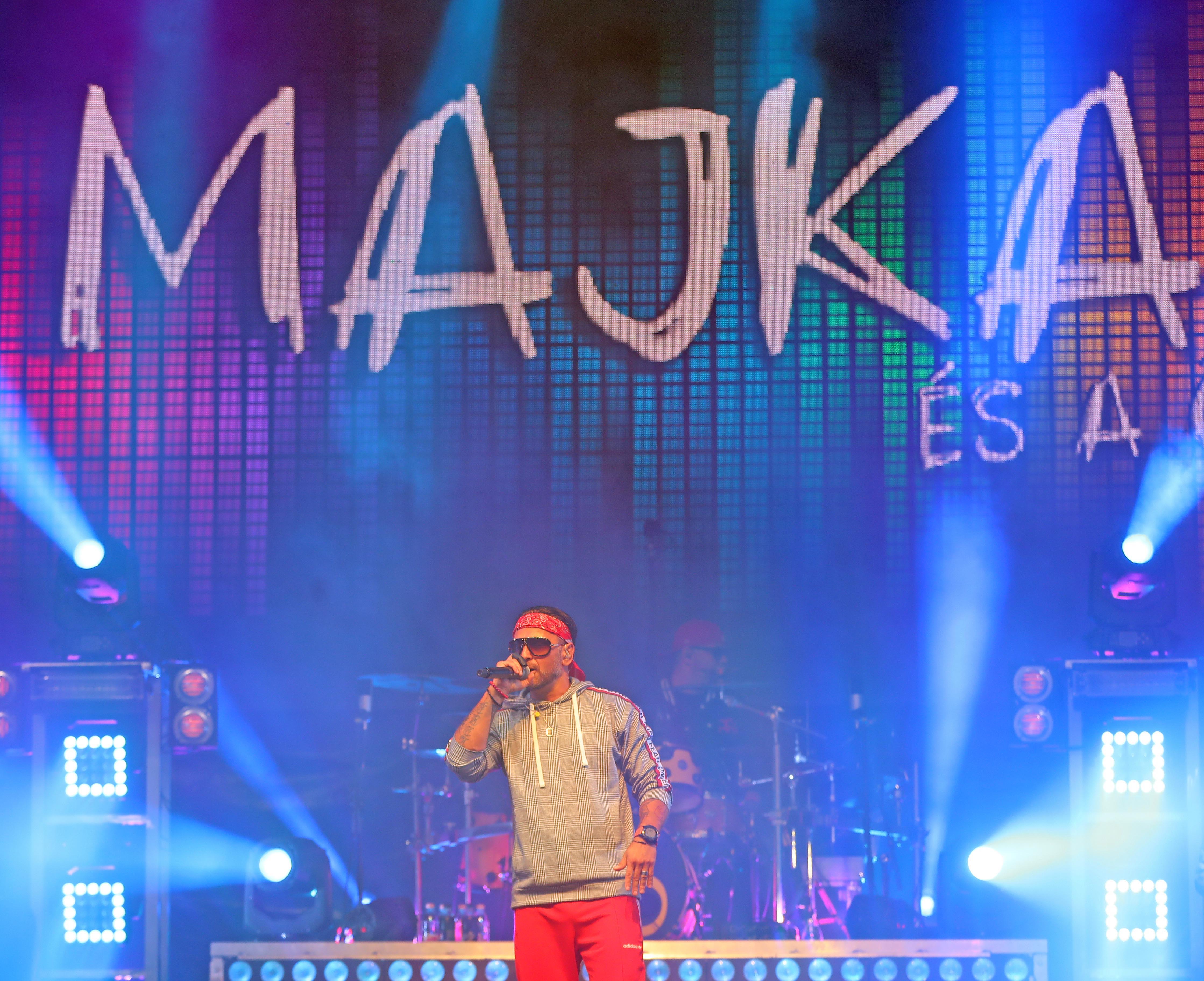 Nehéz döntést hozott Majka - ezért mondta le koncertjeit a rapper - Blikk