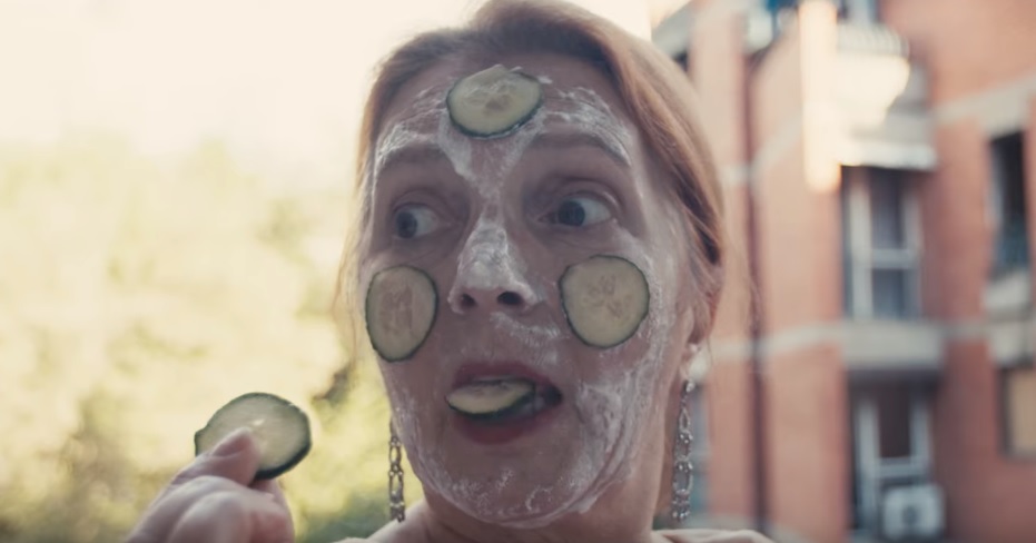 Ovo se nikad nije desilo u DOMAĆEM SPOTU: Naša folk pevačica i najveća ...