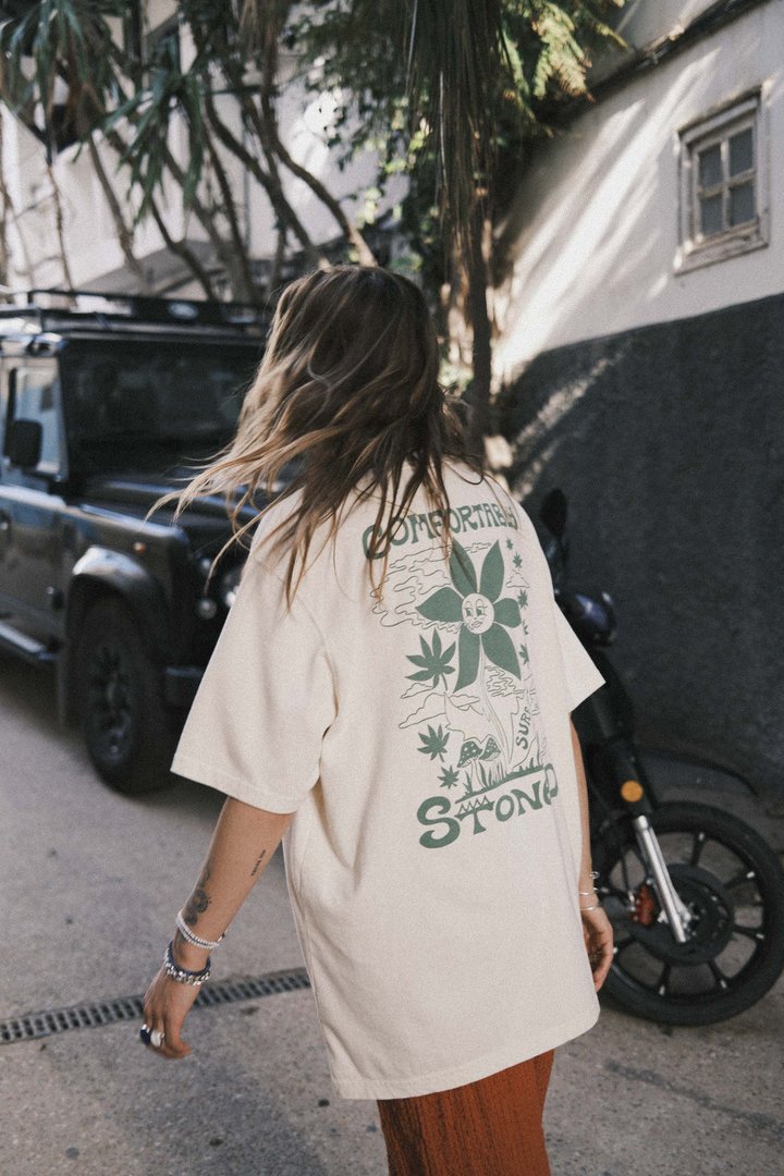 Surf Inc. Comfortably Stoned Tee - Super Natural - Lamoda.pl