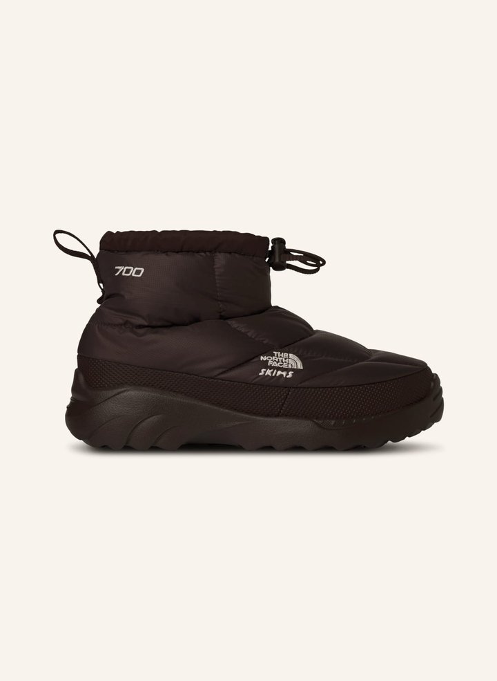 The North Face X Skims Buty Tnf X Skims Nuptse Traction braun - Lamoda.pl