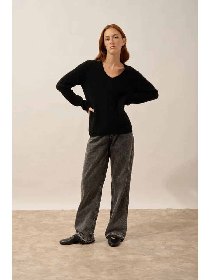 Just Cashmere Kaszmirowy sweter "Amrita" w kolorze czarnym - Lamoda.pl