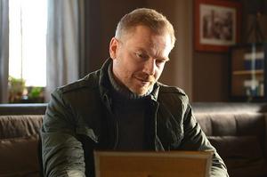 Komisarz Alex 14, odc. 169: Zakład