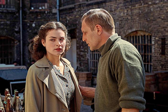 Zatoka szpiegów, odc. 6/9