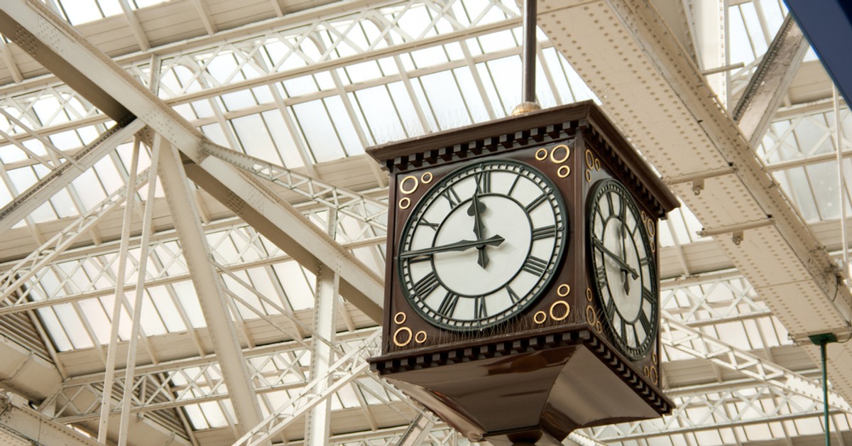 Zegar z Paryża dokładniejszy niż zegary atomowe - Forsal.pl