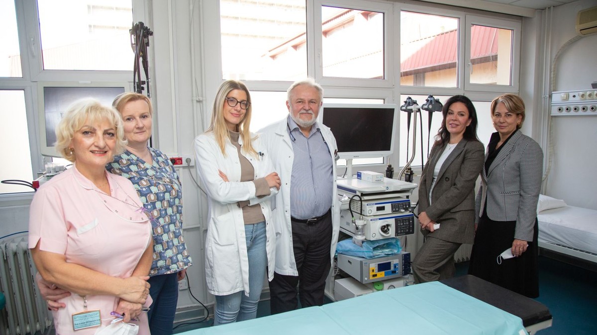 Kompanija dm donirala opremu Institutu za majku i dete u vrednosti od preko 13,6 miliona dinara ...