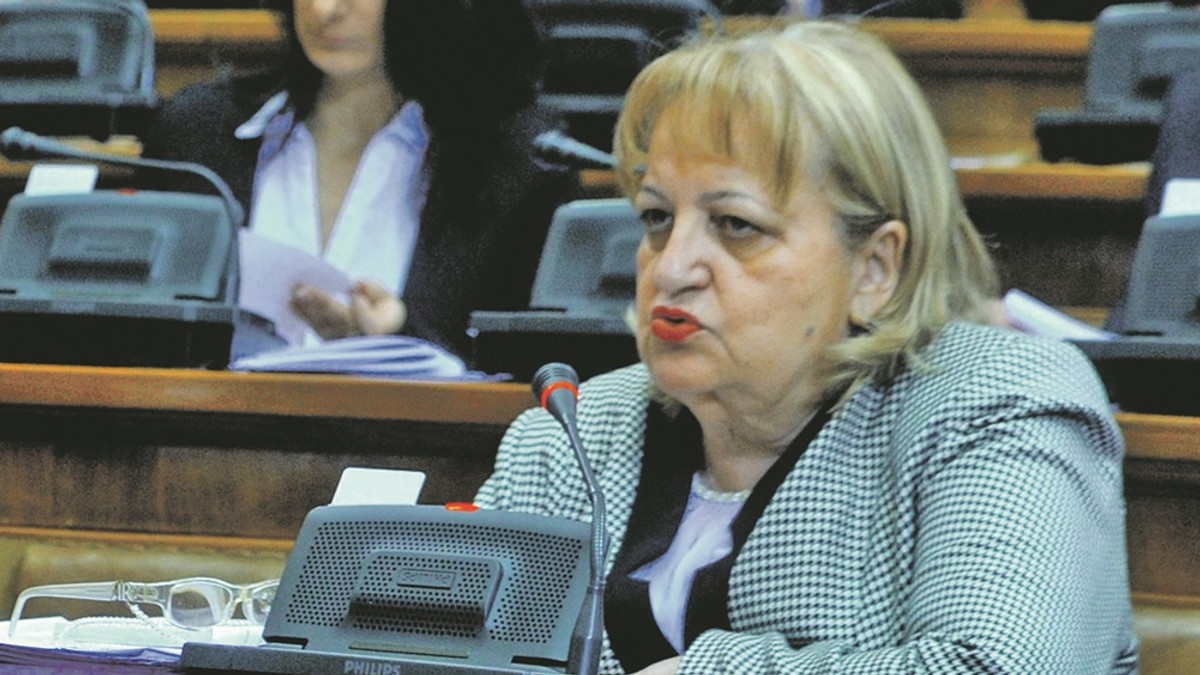 BRUKA U SKUPŠTINI Vjerica Radeta se izvukla, poslanici joj OPROSTILI ...