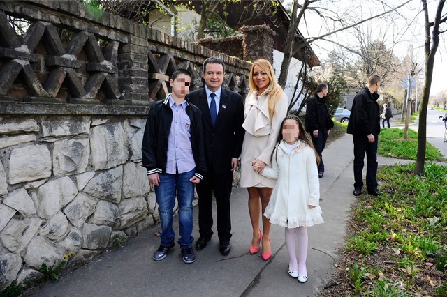 "OŽENIO SAM SE KAD NISAM BIO NA VISOKOM POLOŽAJU" Dačić otkrio šta ...