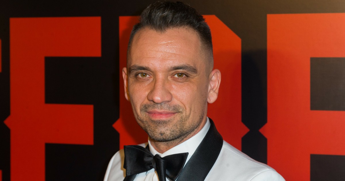 Niezwykła historia Polaka. Zagrał w jednym z najlepszych seriali w ...