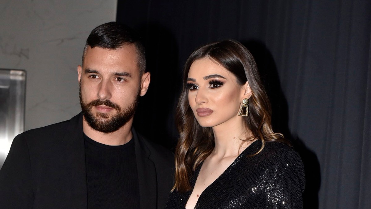 Ova vanserijska lepotica je žena Nemanje Stevanovića sa kojom se preselio iz Srbije: "Upoznali ...