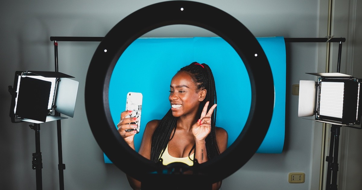 Content creators in Nigeria and Ghana can now earn money from Facebook ...