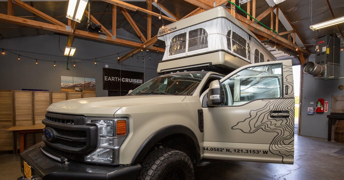 Take a look inside a popular $350,000 luxury overlanding EarthCruiser ...
