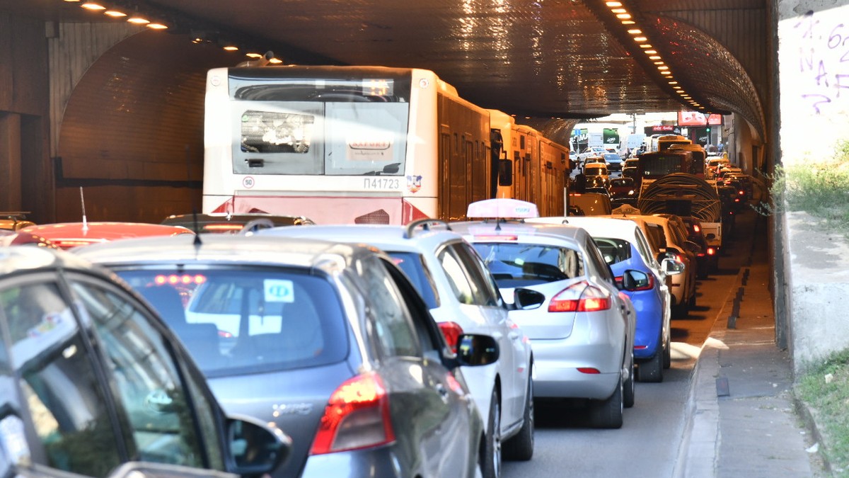 Od danas zimske gume obavezne, ako ne ispoštujete preti kazna od 800. ...