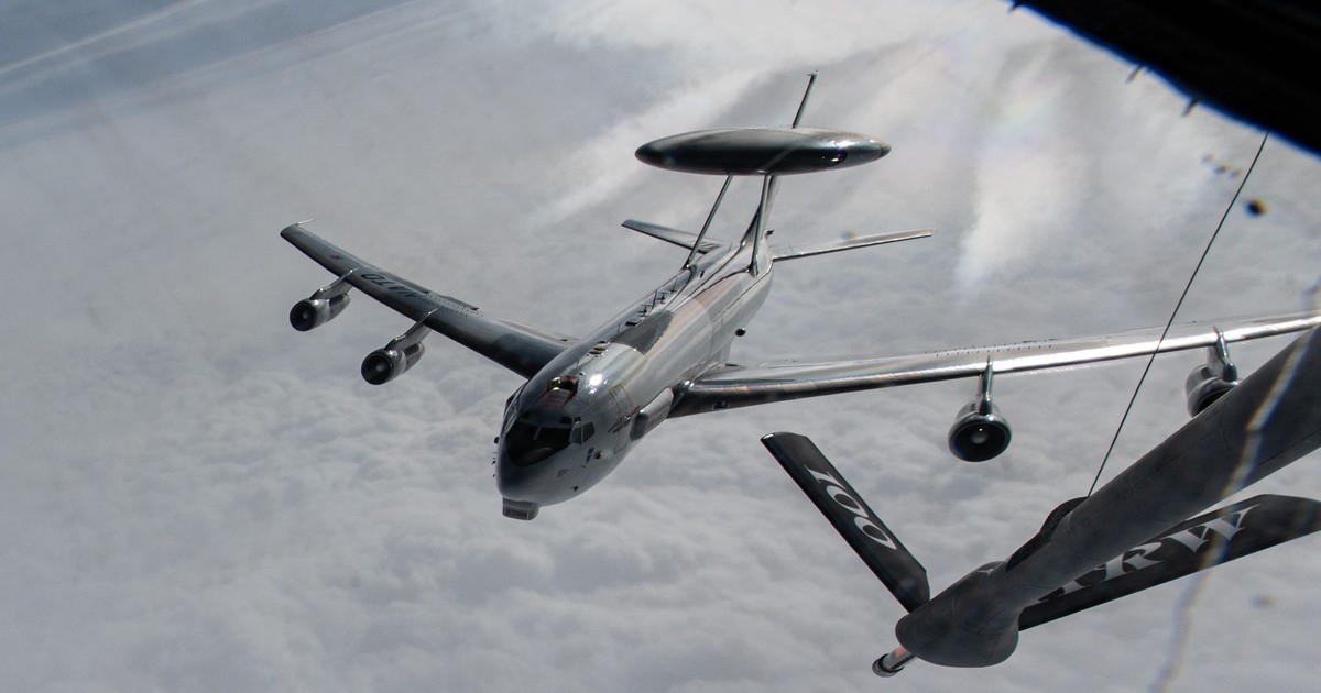 Step inside NATO's 'eyes in the sky' watching Russian moves from 30,000 ...