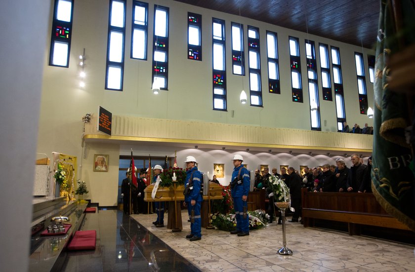 Pogrzeb górnika z KWK Mysłowice-Wesoła Pogrzeb górnika z KWK Mysłowice-Wesoła