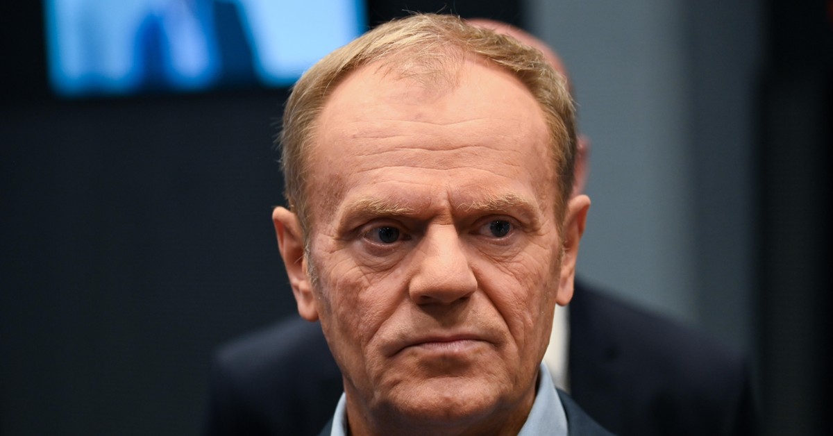 "Przygody premiera polskiej biedy". Morawiecki pokazał filmik o Tusku ...