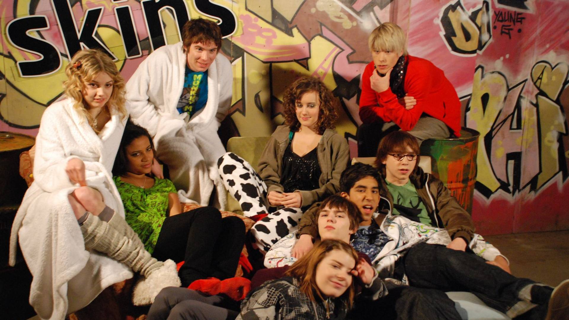 Skins 10 Lat Później Jak Wyglądają Teraz Aktorzy Z Kultowego Serialu Noizz