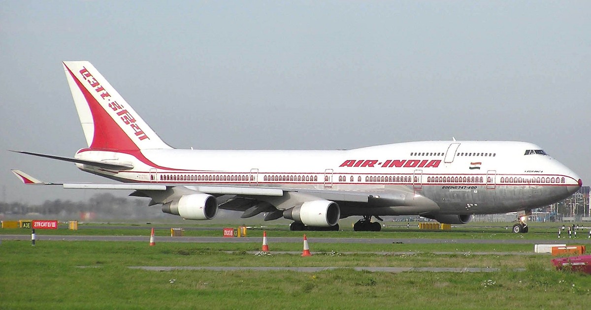 Awaria Dreamlinera Air India w Hongkongu. Samolot musiał wrócić na lotnisko