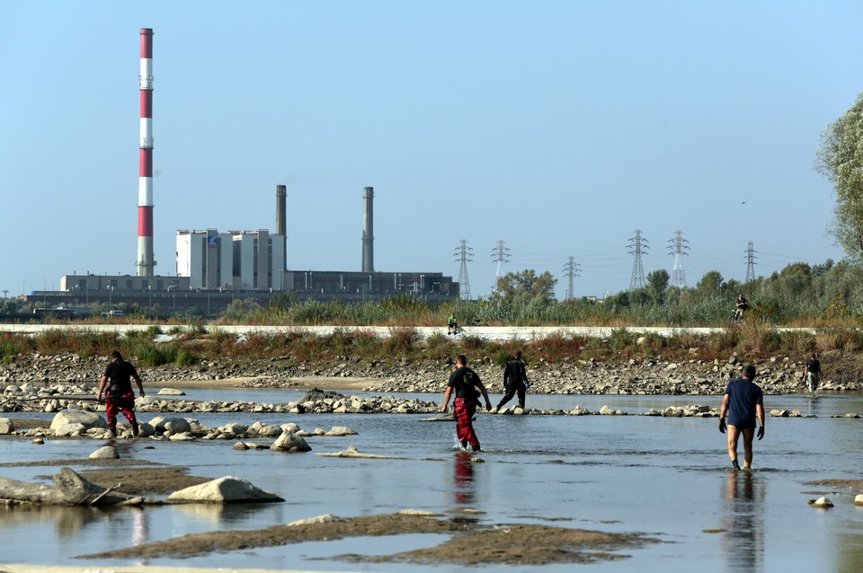 Warszawa - susza odsłoniła tajemnice Wisły - Podróże