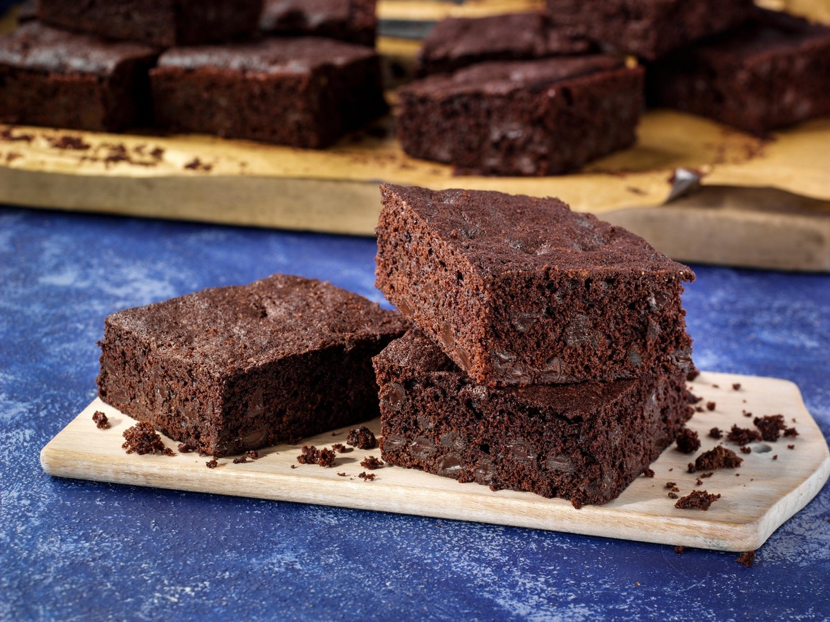 Brauni sa kremom od kakaa je pravo savršenstvo ukusa, a brzo se pravi ...