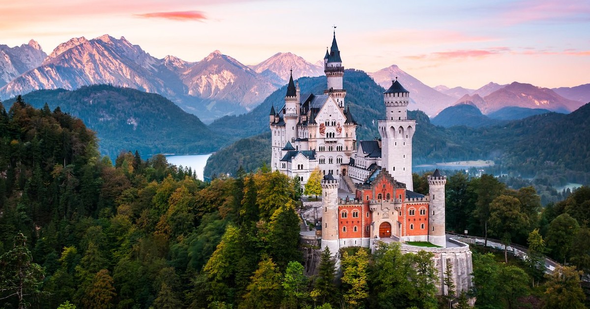 Take a look inside the German castle that inspired Disneyland's ...