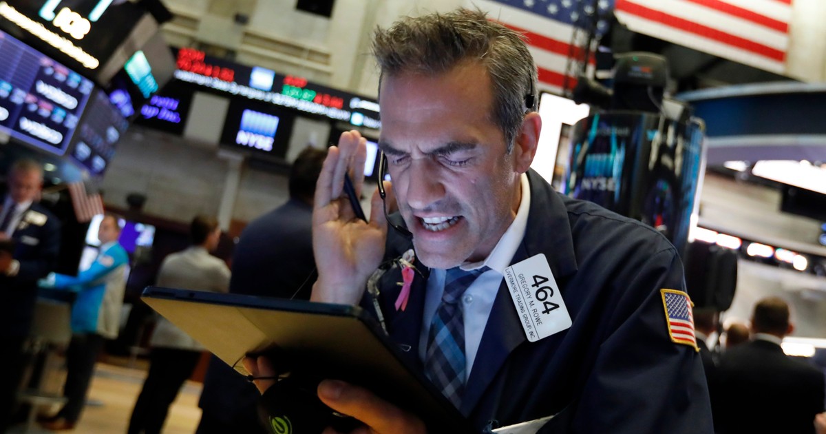 Investors should watch for these 3 signs that the bull market in stocks ...