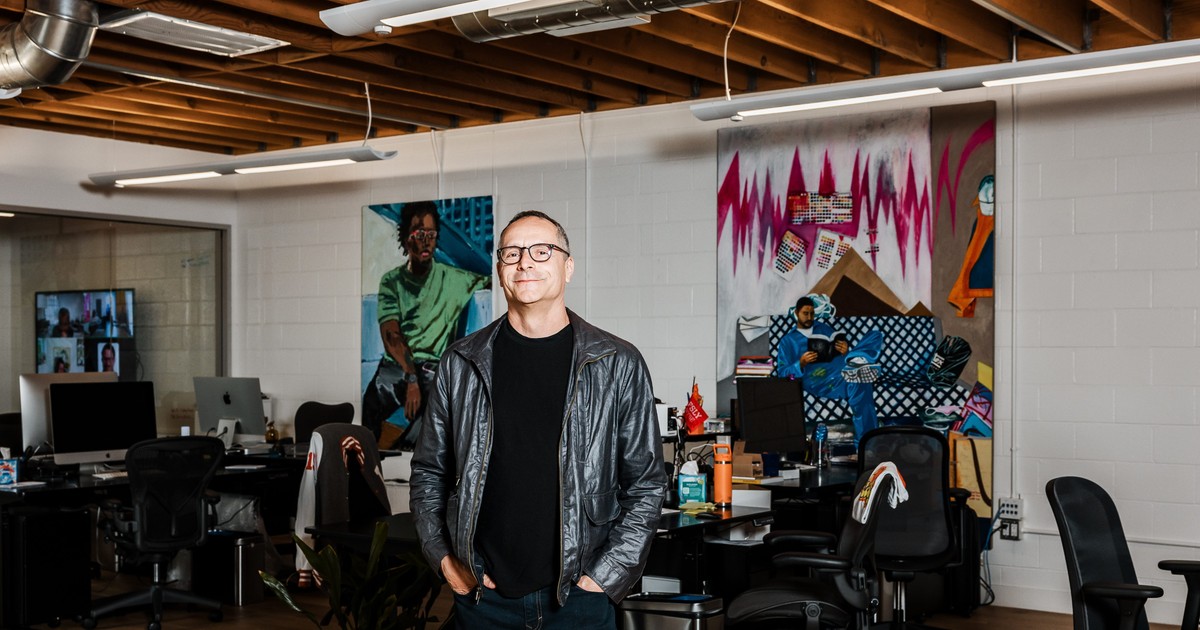Why the former Google executive who backed OpenAI and Anthropic wants ...