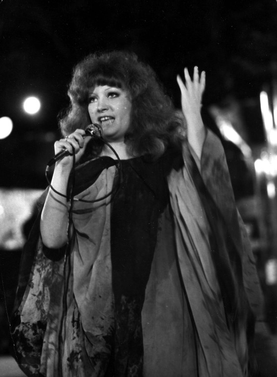 Skandale na festiwalu w Sopocie: nagie biusty i wojna z fotoreporterami - Plejada.pl