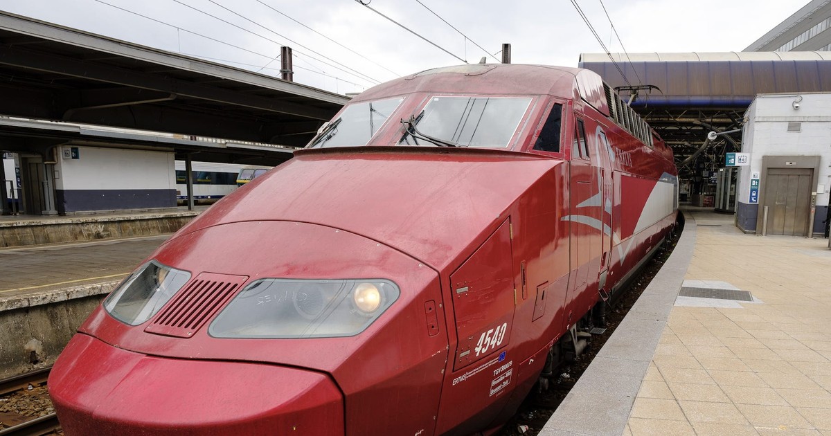 See inside one of Europe's fastest high-speed trains, which bolts at ...