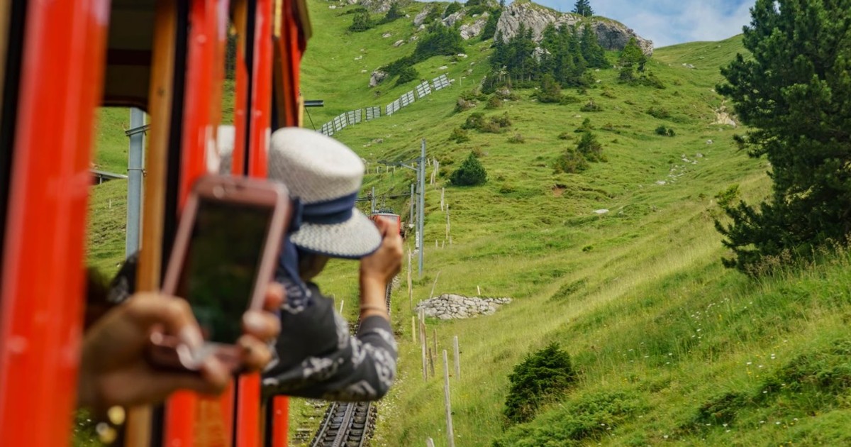 Najbardziej spektakularne trasy kolejowe w Europie. Widoki wbijają w fotel