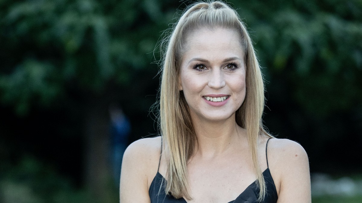 Nagy Alexandra gyerekkora óta imádja a kutyákat - Blikk