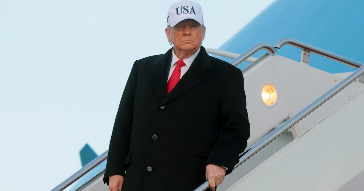 Trump's focus on energy costs could derail the AI boom, warns a tech mega-bull | Business ...