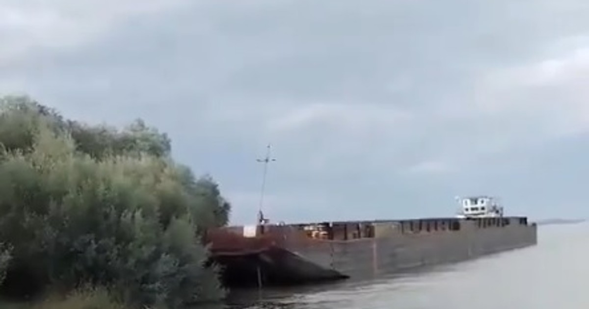 KARAMBOL NA DUNAVU Udario u pristan, nastavio dalje i naleteo na dva ...