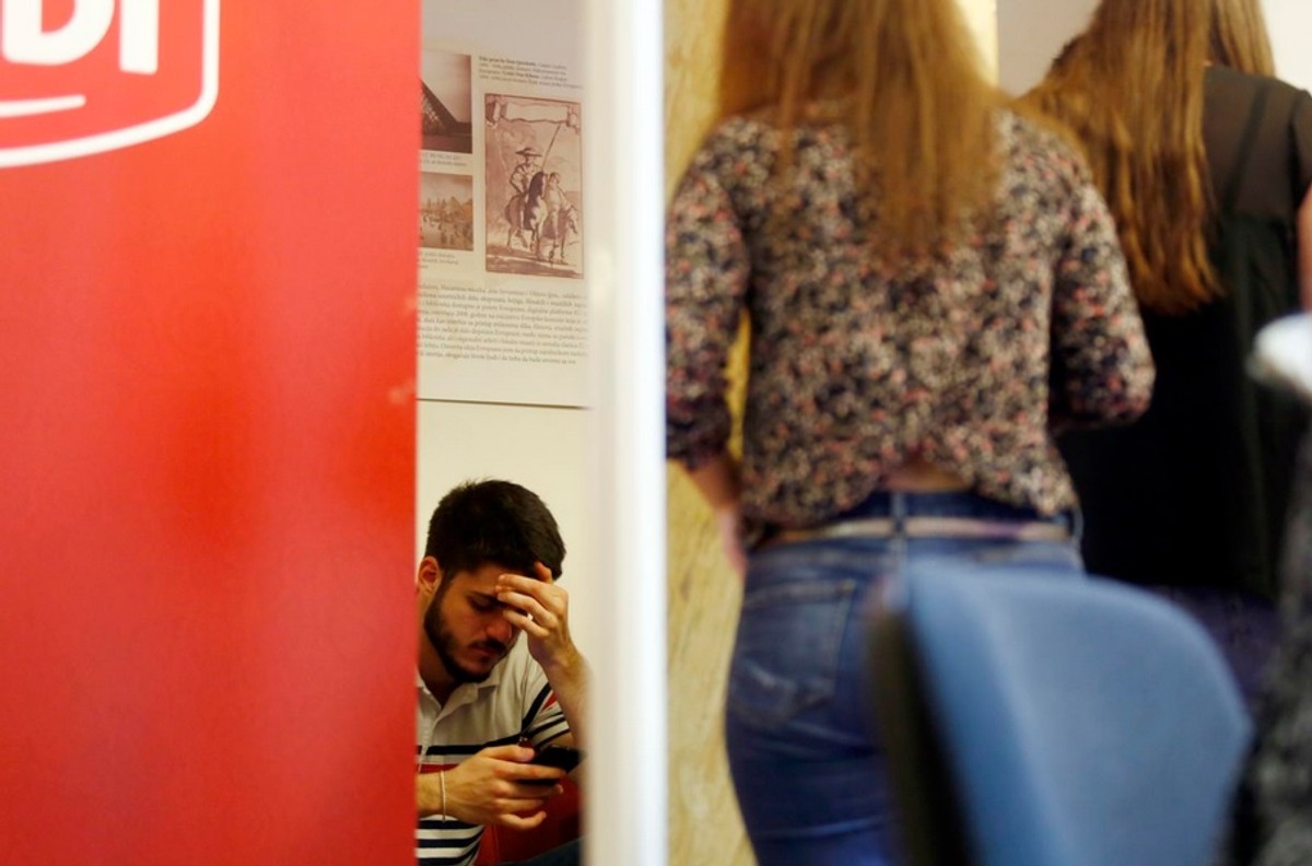 "Dala sam otkaz jer ŽELIM PLATU DA NORMALNO ŽIVIM": Mladi u Srbiji menjaju poslove "kao čarape ...