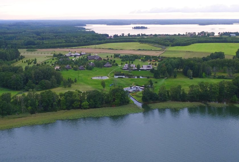 Oto Fuleda, posiadłość Staraków nad jeziorem Kisajno