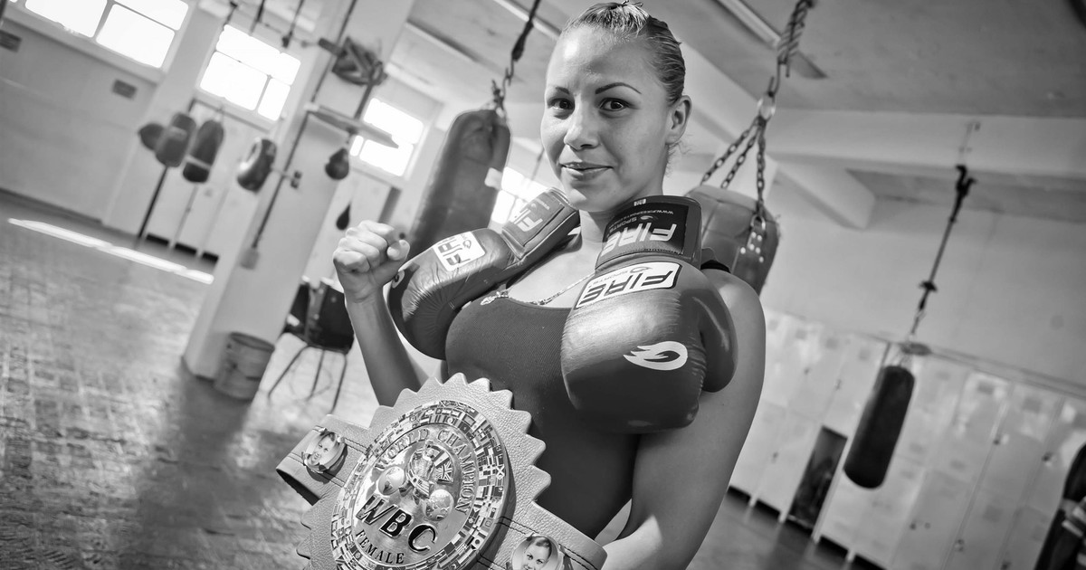 Wychowała się w Białorusi. W Niemczech została gwiazdą. Zmarła Alesia Graf