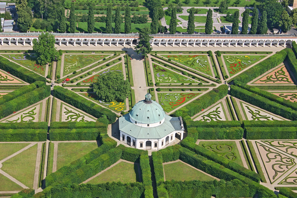 Kromieryż (Kromeriz, Kromierzyż, Kremsier) na Morawach - ogrody, zamek ...