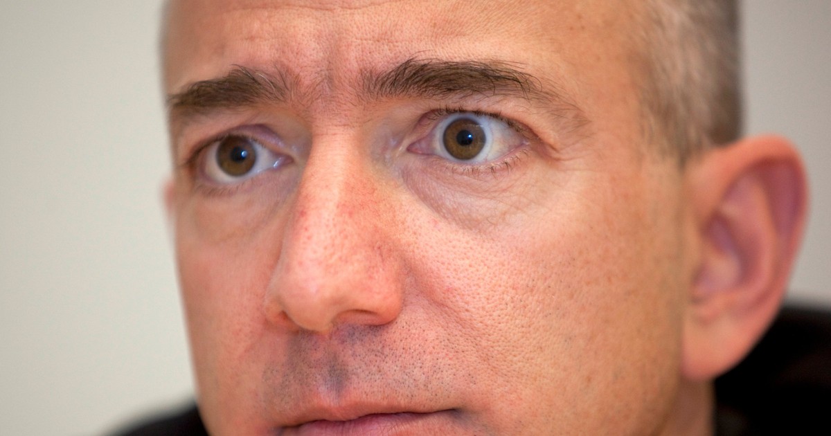 Michael Sanchez insists he didn't leak Jeff Bezos' racy selfies, but he ...