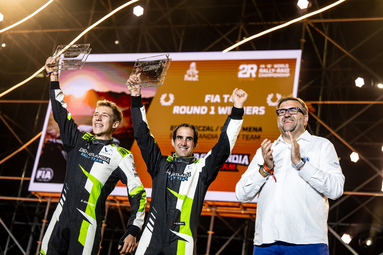 Dakar. Polak najmłodszym zwycięzcą Rajdu. Eryk Goczał wygrał podczas ...