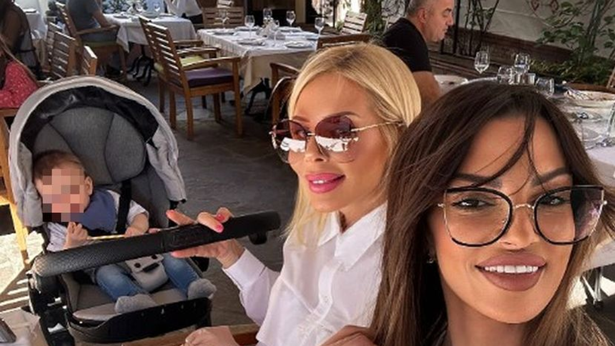 Tara Simov obožavala svekrvu, a evo u kakvim su odnosima nakon raskida sa Danilom - Blic