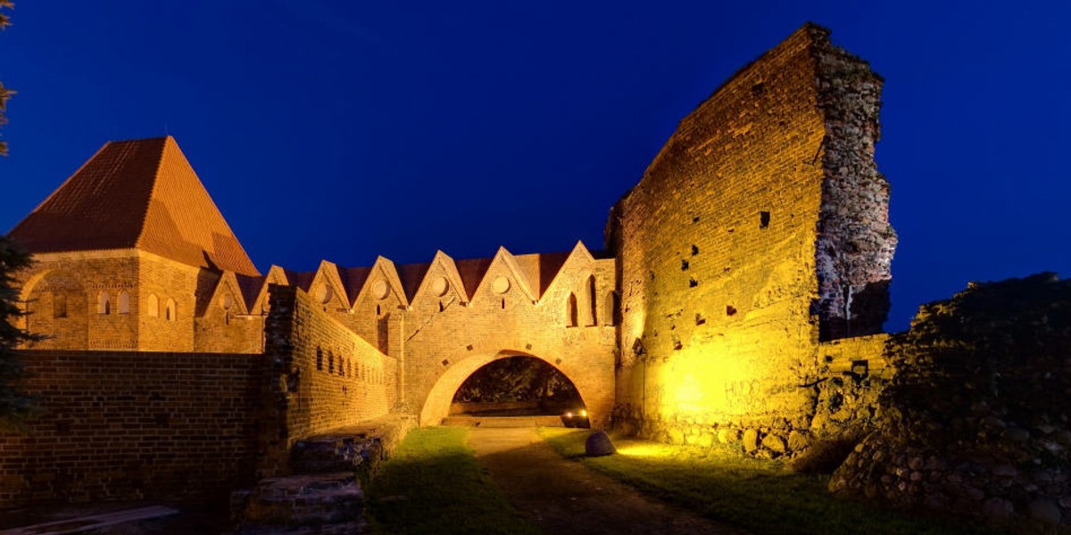 Toruń nocą (360°) - Podróże