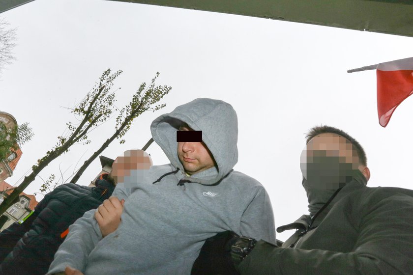 Jelenia Góra. Dwie osoby zginęły przez nielegalne wyścigi. Zaskakująca ... Jelenia Góra. Dwie osoby zginęły przez nielegalne wyścigi. Zaskakująca ...