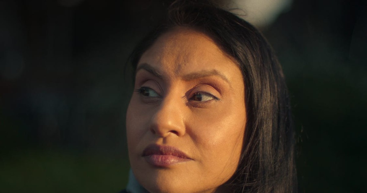 Netflix's 'Sweet Bobby' is the story of an 8-year catfishing case. Here ...