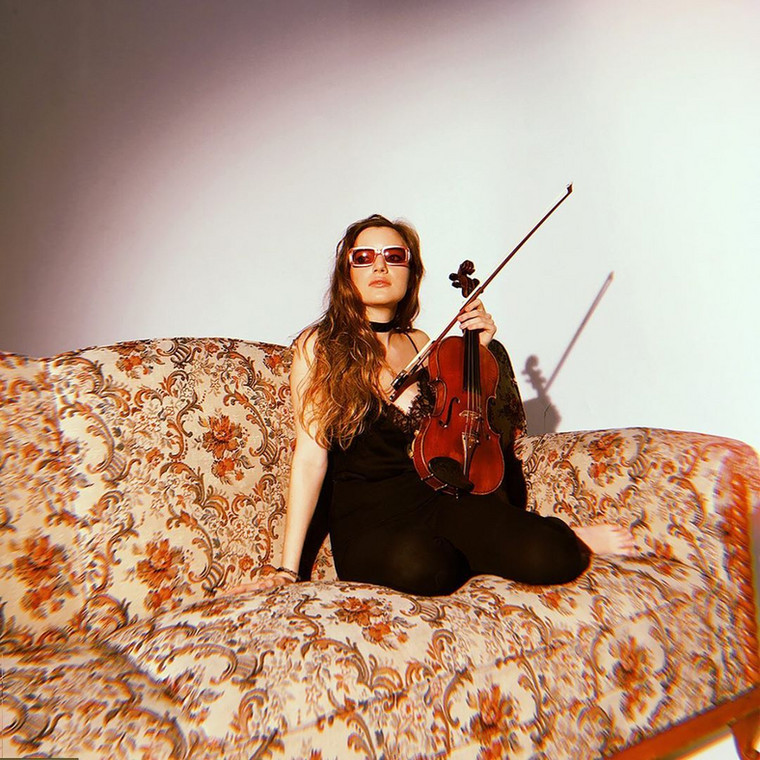 Sanah wydała album "Królowa dram". Autorka "Szampana" zaliczyła udany ...