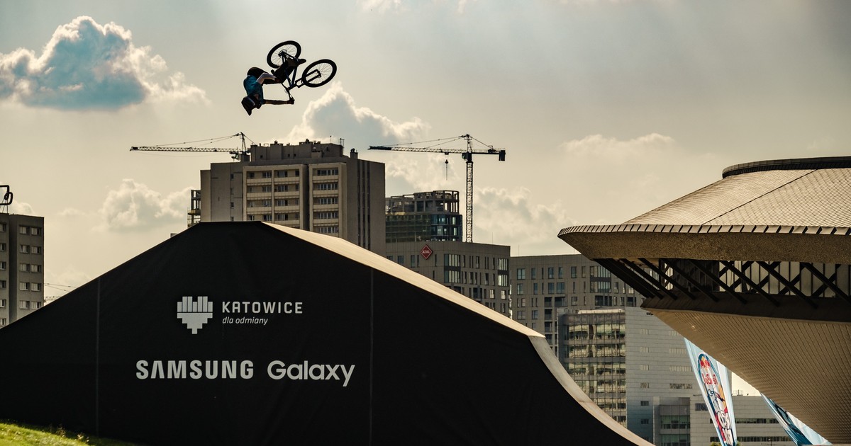 Zawody Red Bull Roof Ride w Katowicach