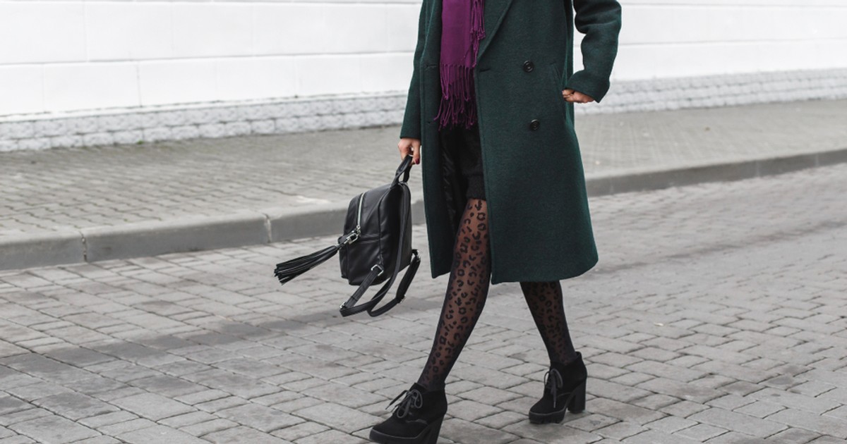 Wzorzyste rajstopy – efektowny dodatek do jesiennych stylizacji - Moda