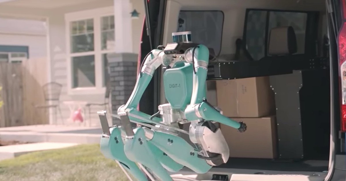 Ford might have out-creeped Boston Dynamics with a 2-legged delivery ...