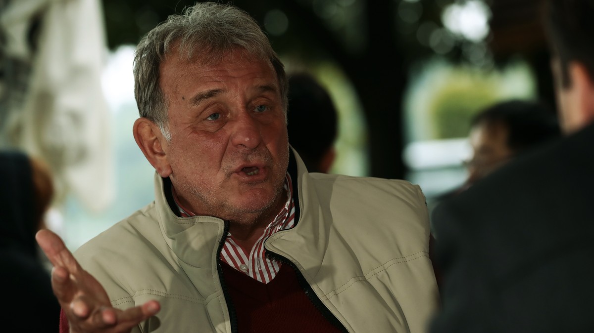 Fábry Sándor élő adásban kapott köhögőrohamot videó - Blikk